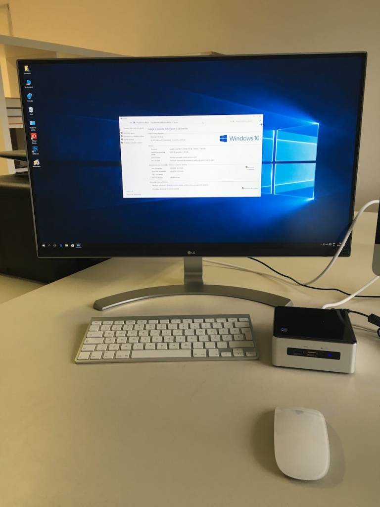 Intel NUC NUC6i5SYH in monitor LG 27UD68-W 4K IPS / test